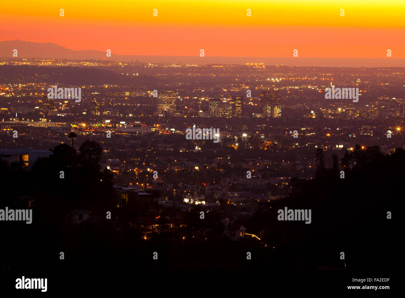 sunset over Los Angeles looking south from Mulholland Drive Stock Photo ...