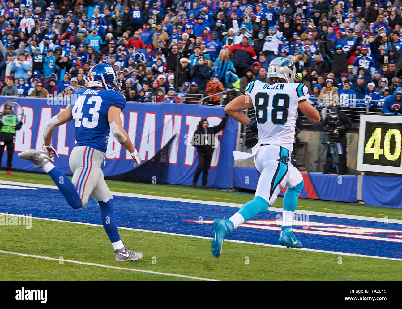 East Rutherford, New Jersey, USA. 20th Dec, 2015. Panthers' tight end ...