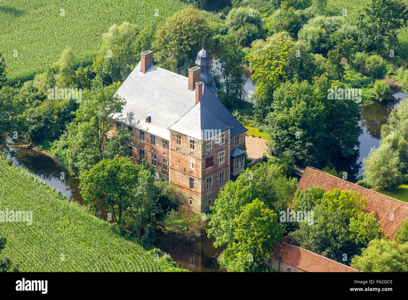 Aerial view, house Nehlen, in Lippetal in Berwicke, castle-style lip ...