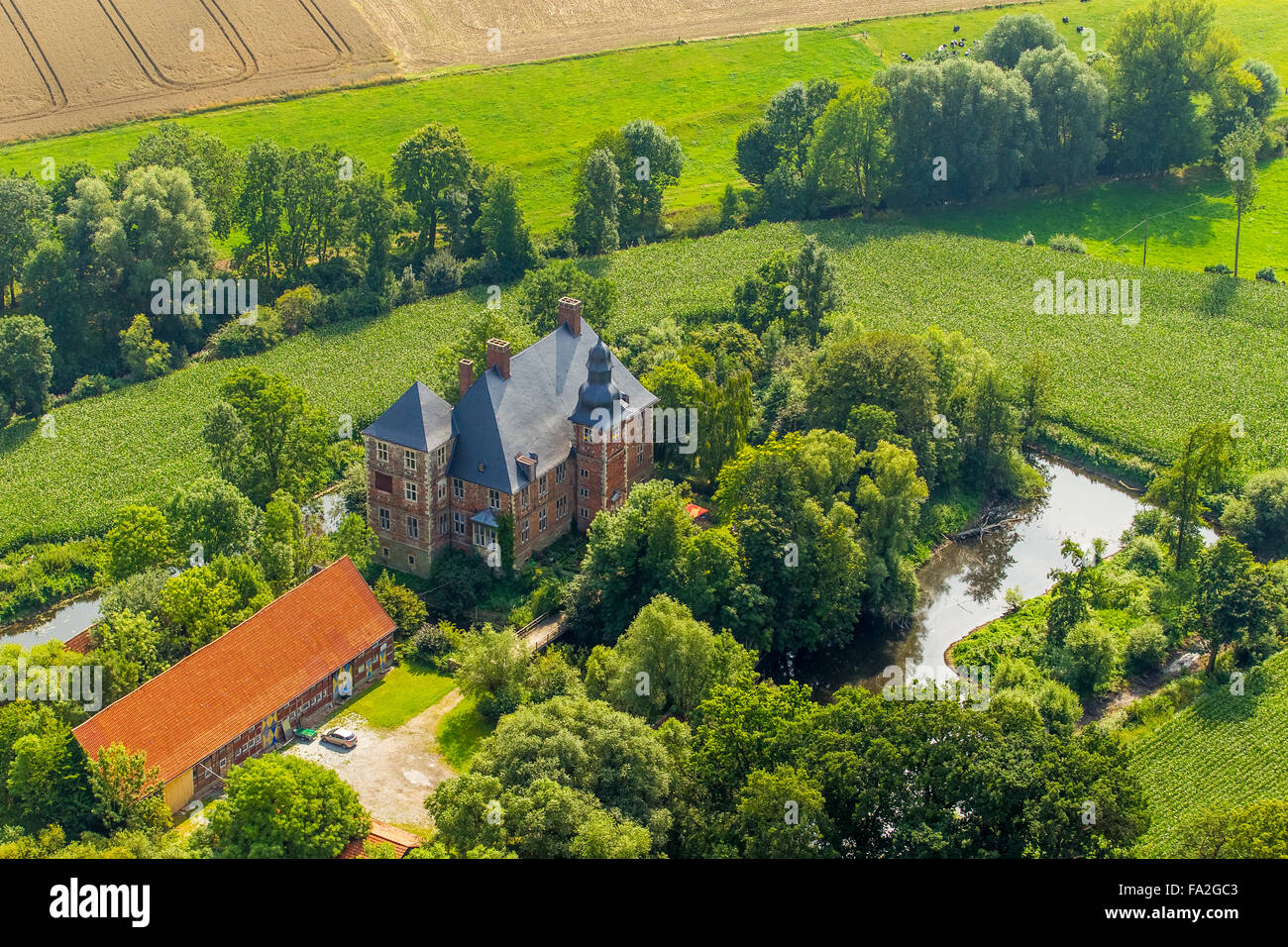 Aerial view, house Nehlen, in Lippetal in Berwicke, castle-style lip ...