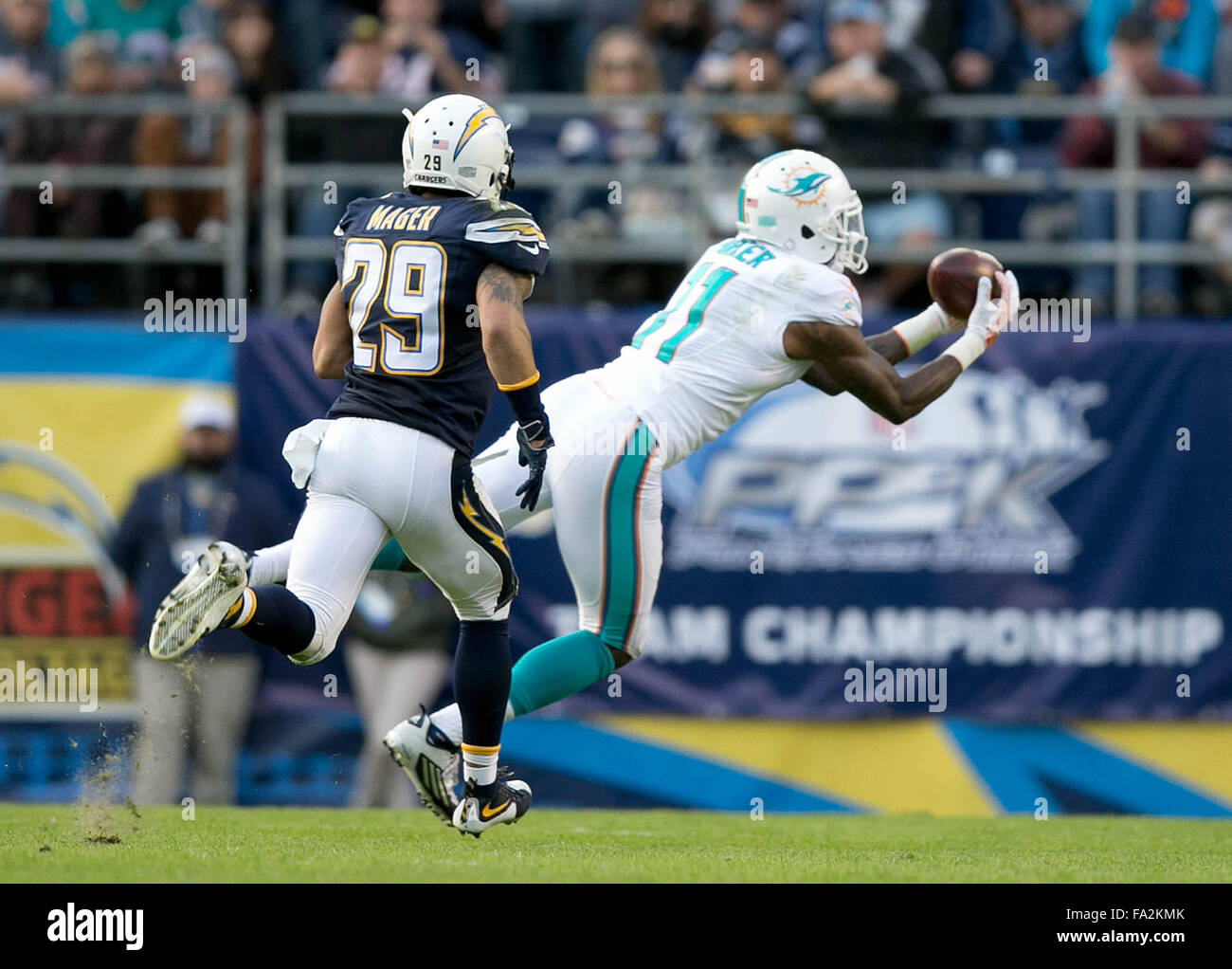 Mager chargers hi-res stock photography and images - Alamy