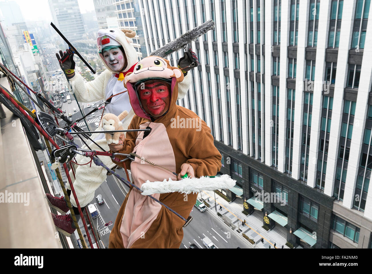 Tokyo, Japan. 21st Dec, 2015. (L to R) Kentai Arai and Atsushi Shimizu ...