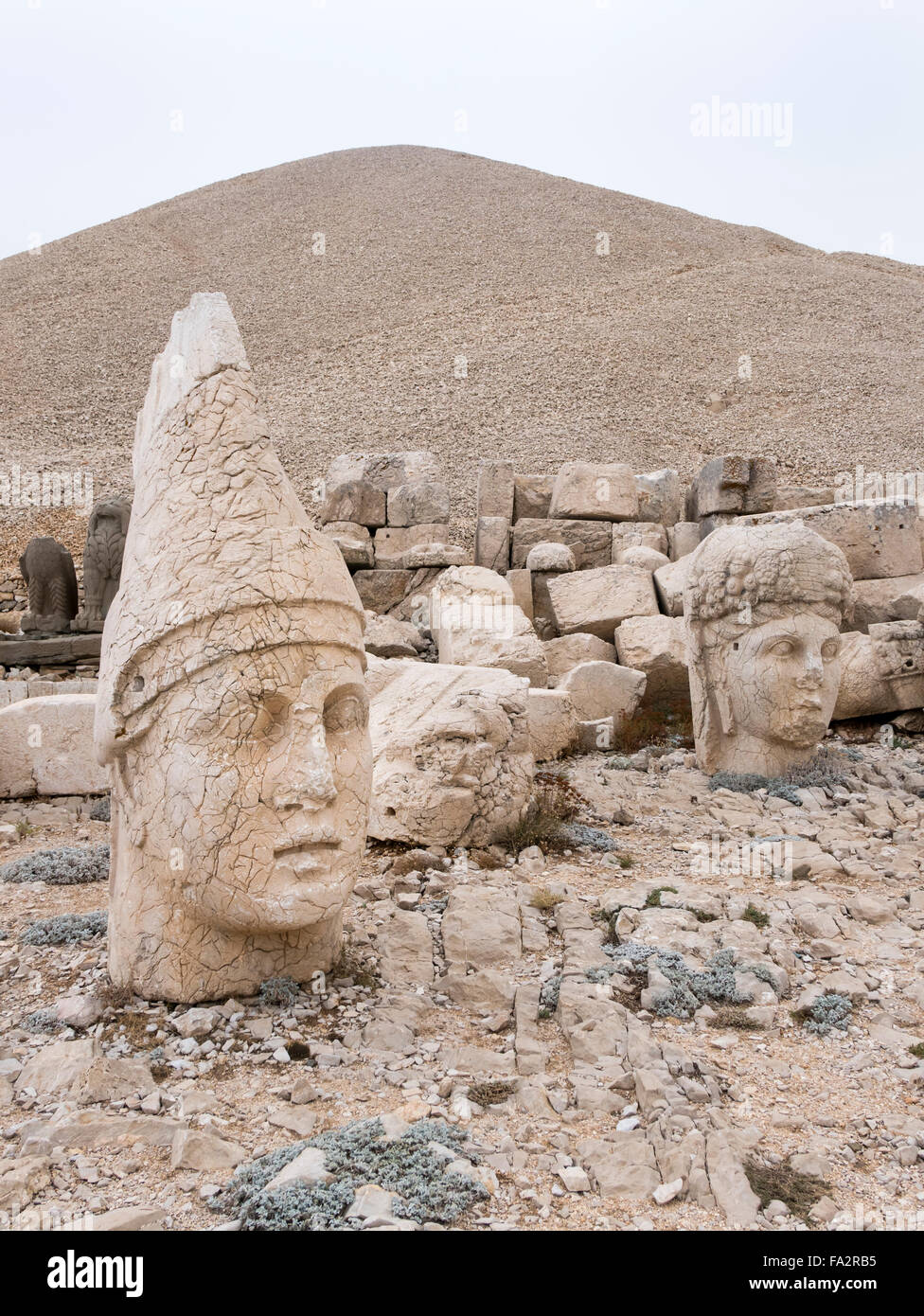 The fallen head of the statue of King Antiochus I, Nemrut Dagi Tumulus ...