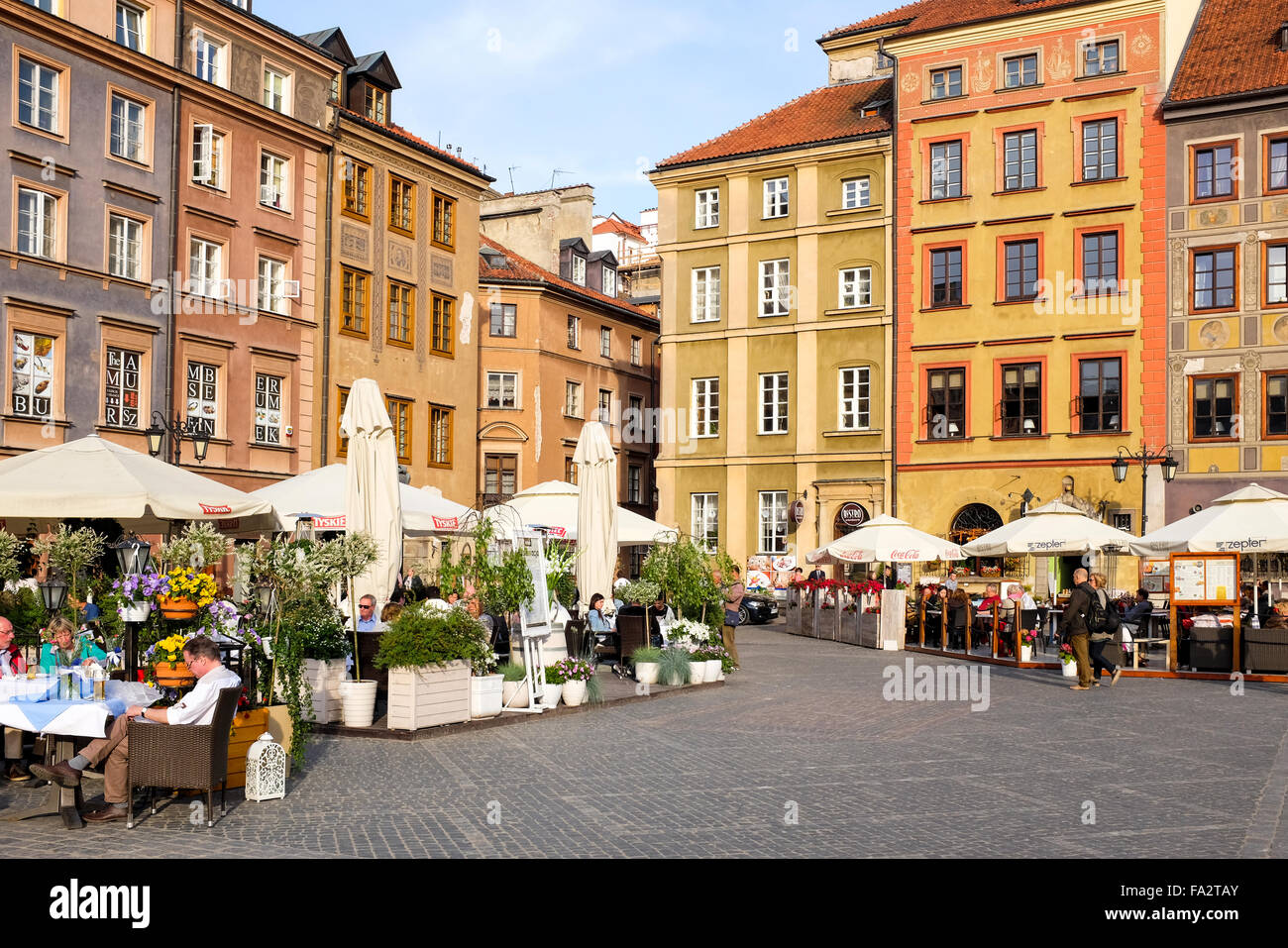 Old town market place warsaw hi-res stock photography and images - Alamy