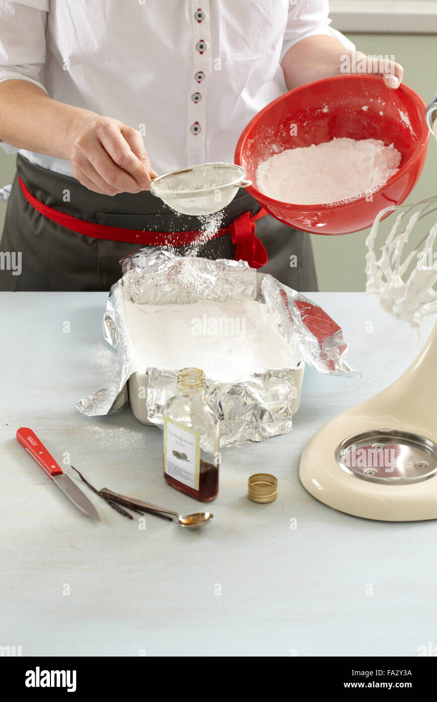 Home-made vanilla marshmallows + steps Stock Photo - Alamy