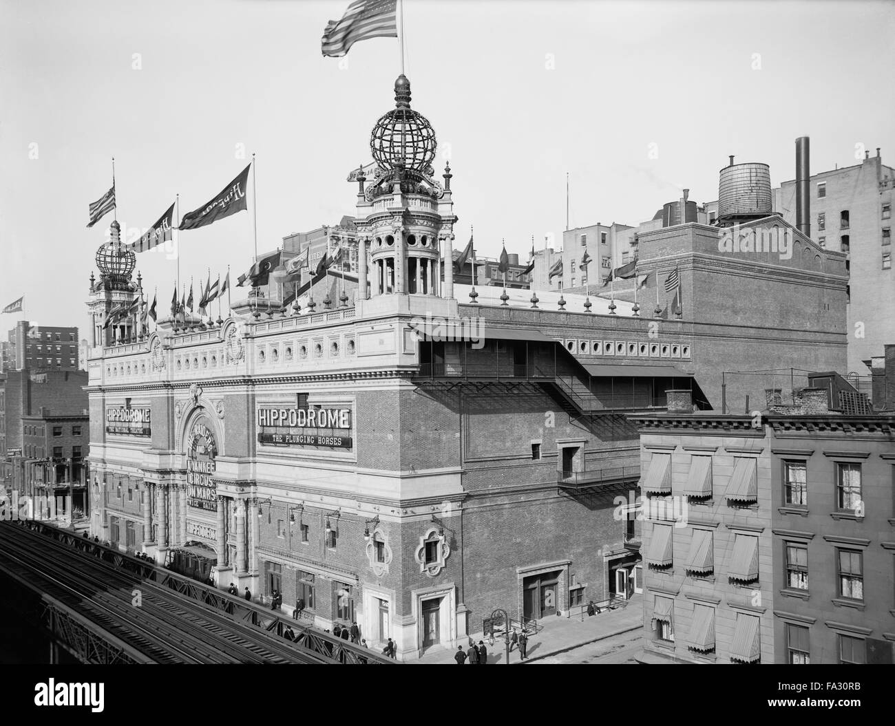 New york train 1900s Black and White Stock Photos & Images - Alamy