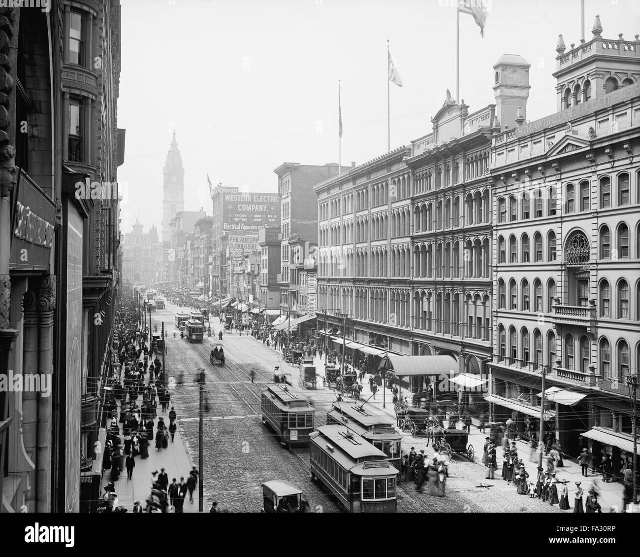 Market street philadelphia hi-res stock photography and images - Alamy