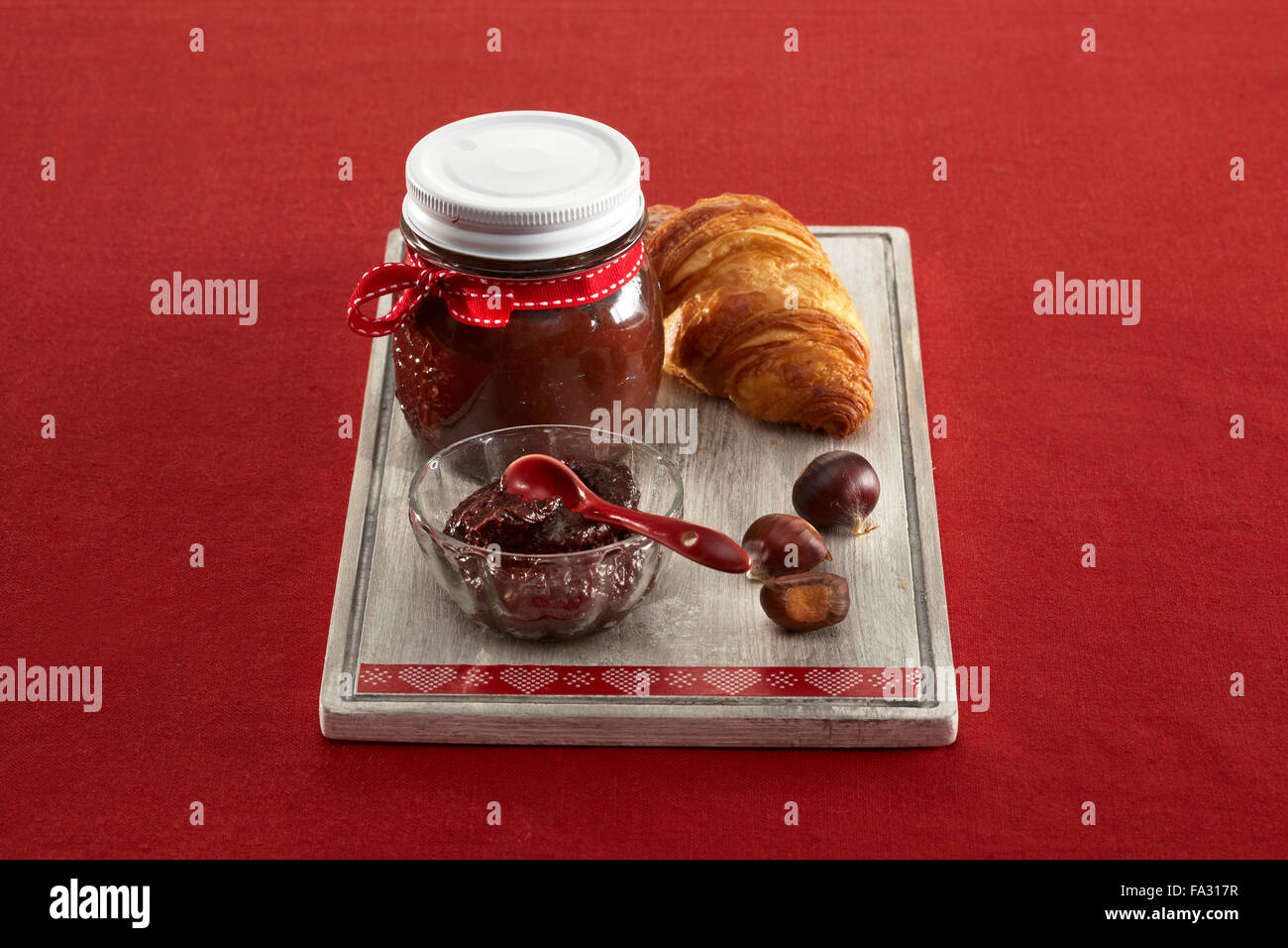 Nutela spread hi-res stock photography and images - Alamy