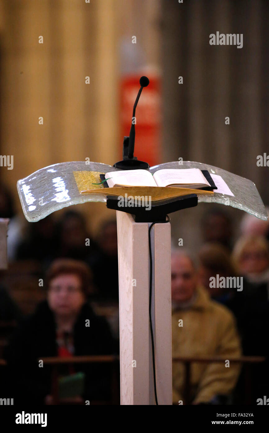 Ambo hi-res stock photography and images - Alamy