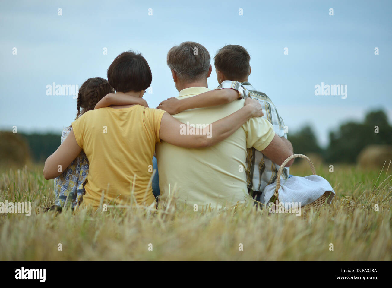 Family back hi-res stock photography and images - Alamy