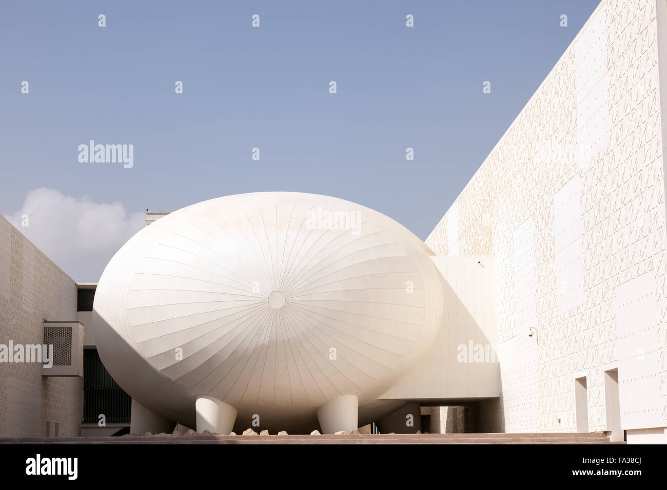 Weill Cornell Medical College in Doha, Qatar Stock Photo - Alamy