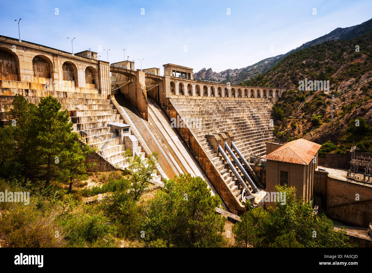 dam at Segre river. Catalonia Stock Photo - Alamy