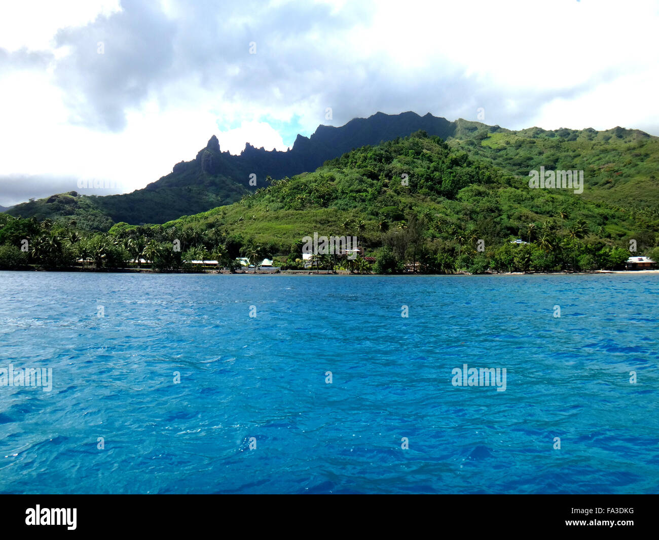 View moorea from cruise hi-res stock photography and images - Alamy