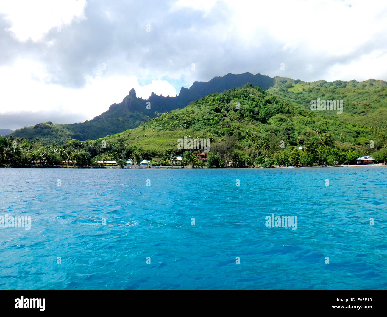 View moorea from cruise hi-res stock photography and images - Alamy