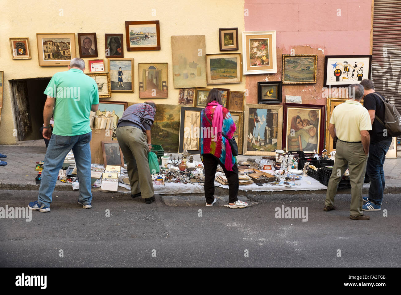El rastro flea market hi-res stock photography and images - Alamy