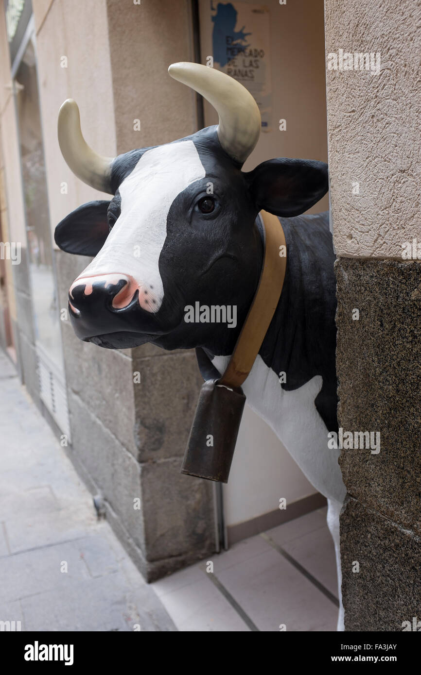 Giant Cow Shop Advertising Madrid Stock Photo - Alamy