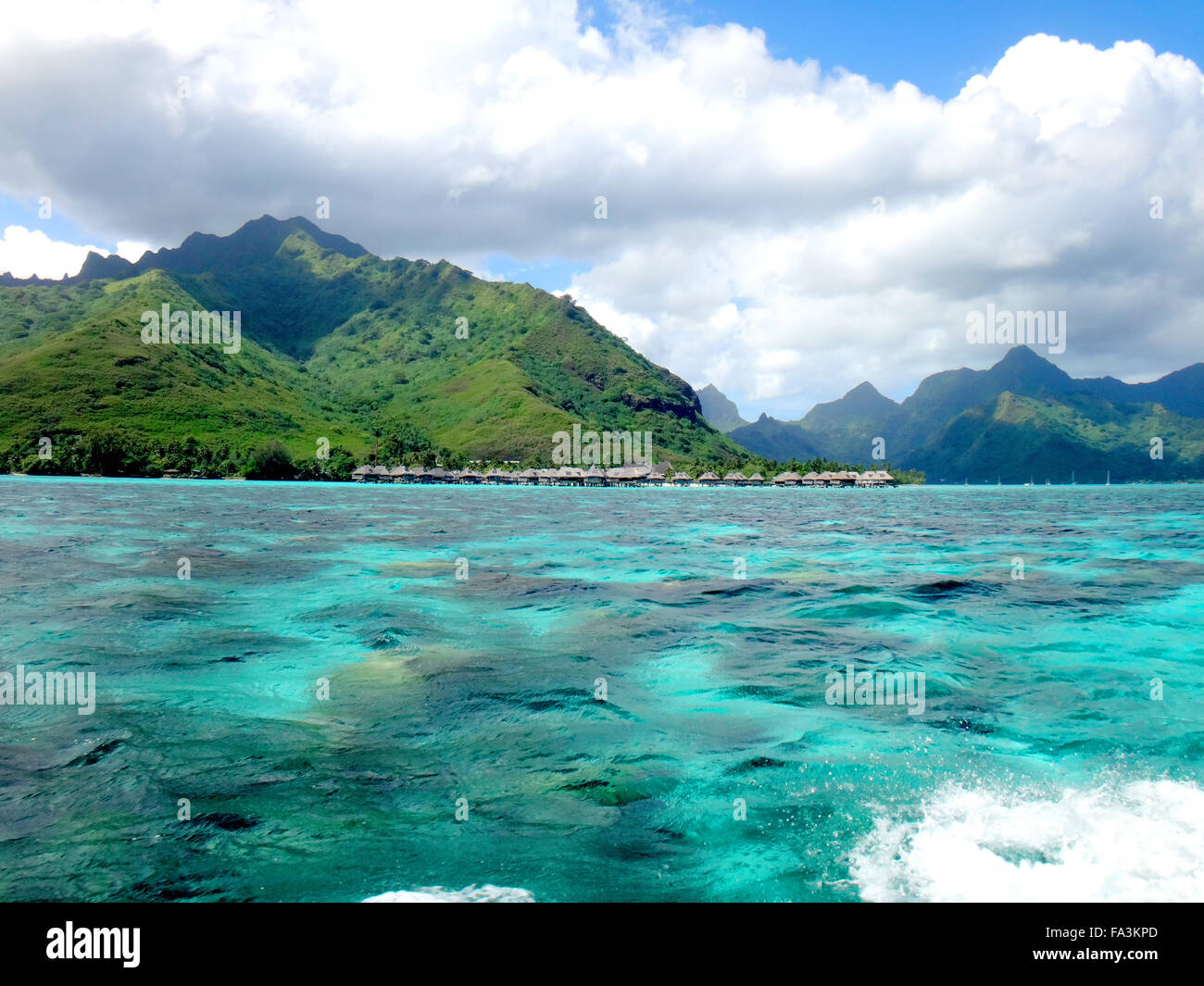 View moorea from cruise hi-res stock photography and images - Alamy