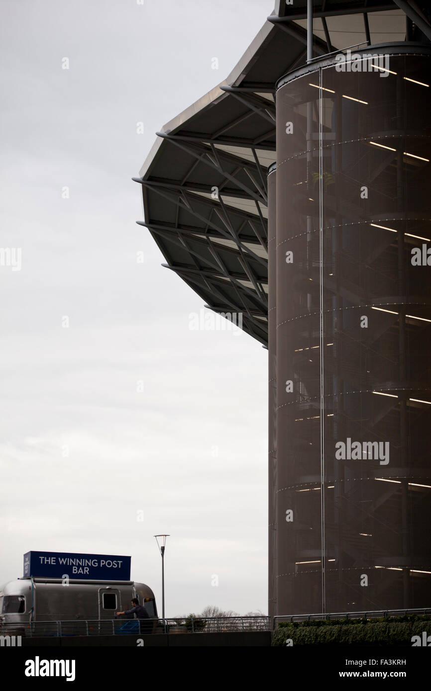 Ascot racecourse horse racing architecture hi-res stock photography and ...