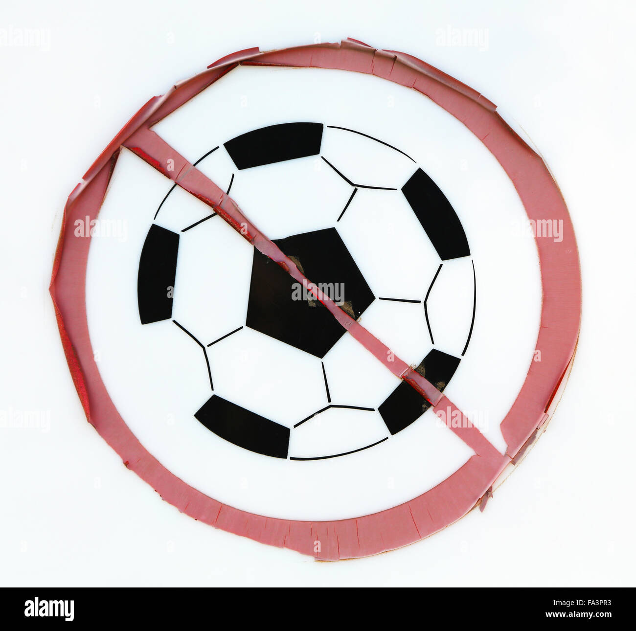 No ball games warning sign hi-res stock photography and images - Alamy
