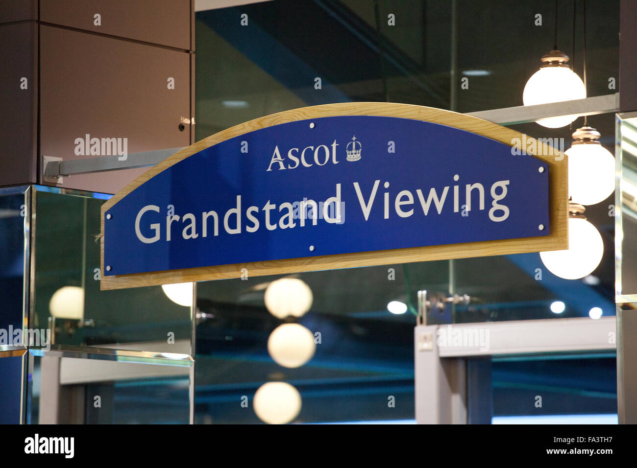 Ascot racecourse sign hi-res stock photography and images - Alamy
