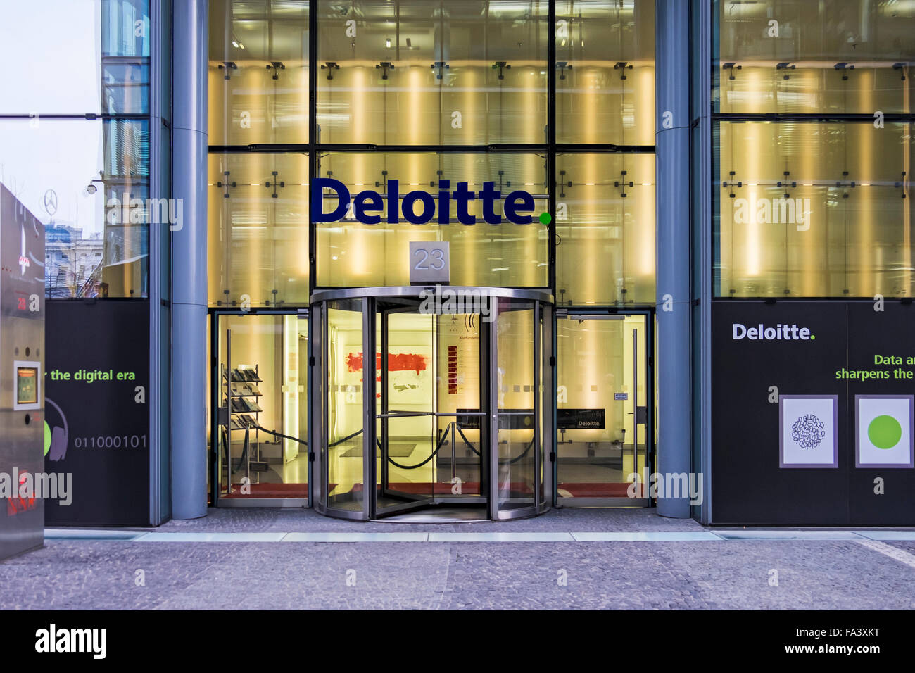 Deloitte hi-res stock photography and images - Alamy