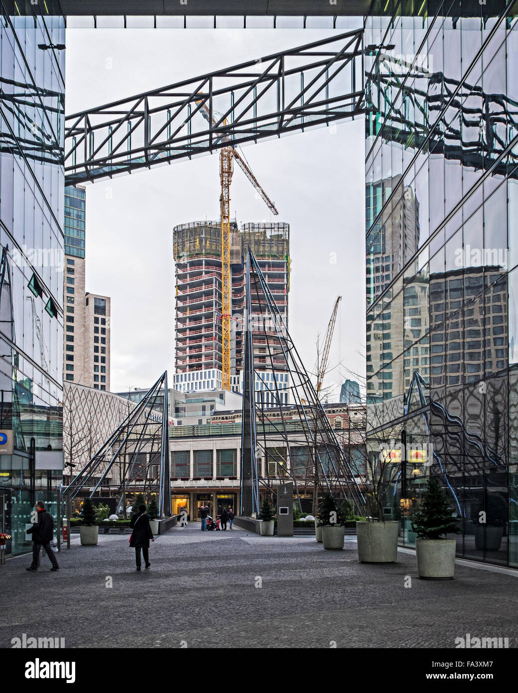 Prism shape building hi-res stock photography and images - Alamy