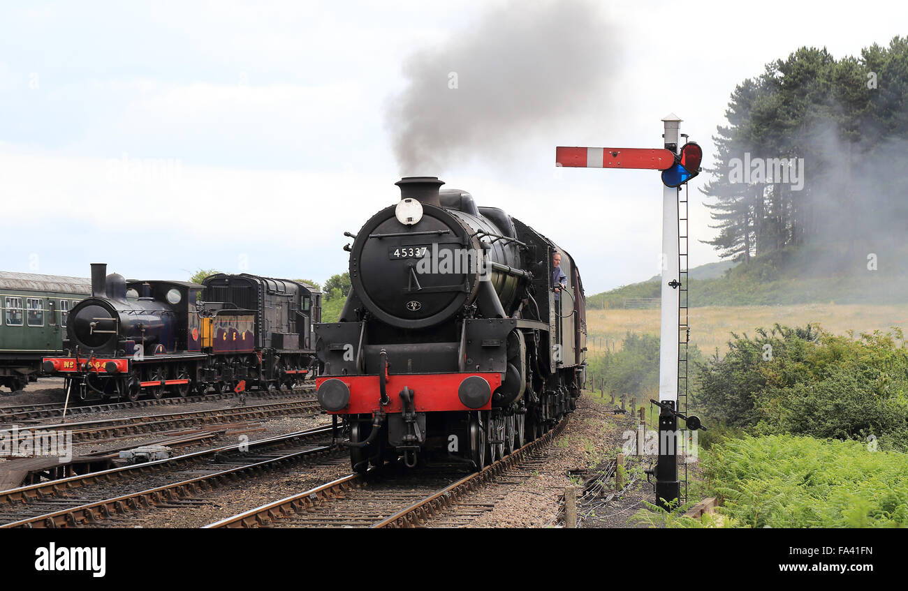 LMS Stanier Class 5, "Black 5", 45337, running on the North Norfolk ...