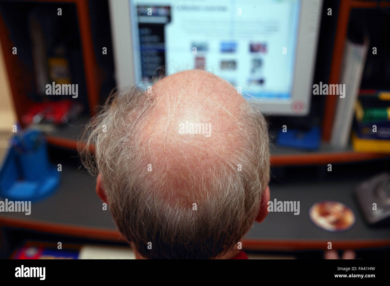 Home computer man hi-res stock photography and images - Alamy