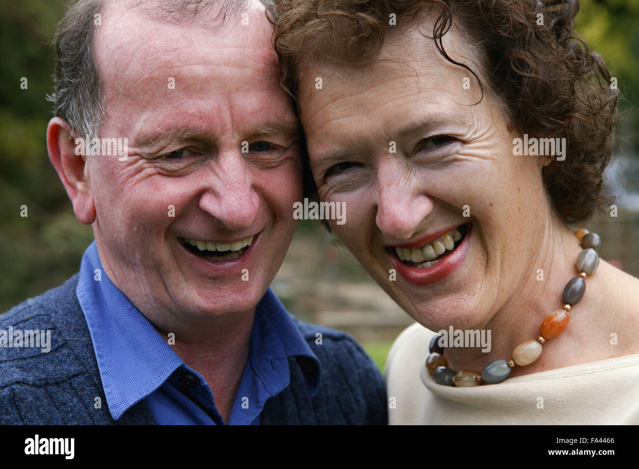 Heads of couple hi-res stock photography and images - Alamy
