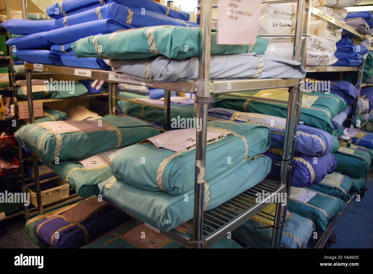 Hospital trolley uk hi-res stock photography and images - Alamy