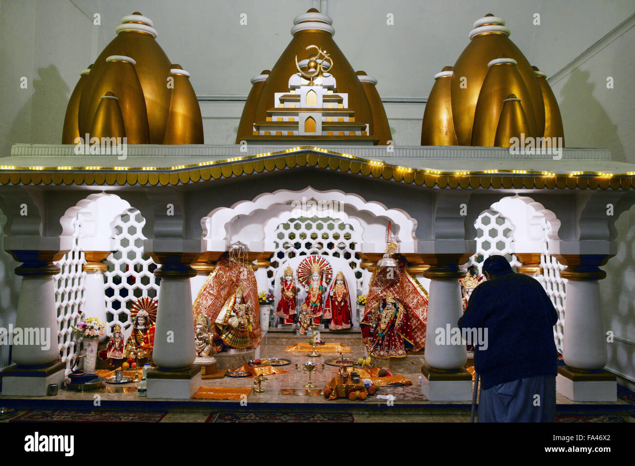 Worshiping deities at the Hindu temple during Diwali Stock Photo - Alamy