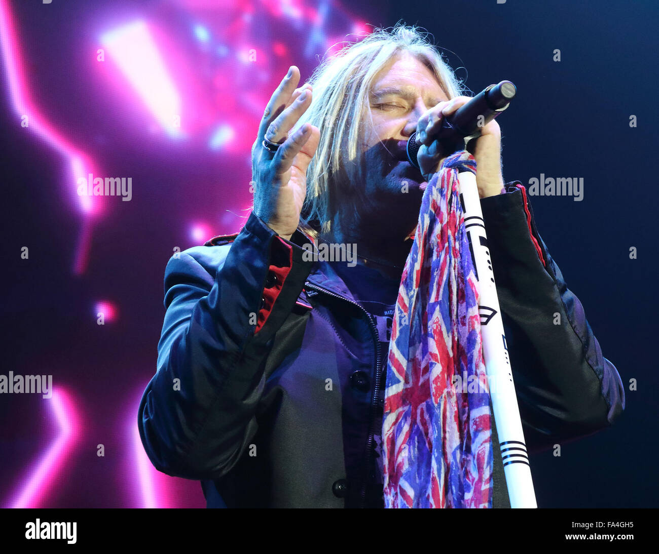 London, UK. 181215. Def Leppard Live at the SSE Arena, Wembley, London ...