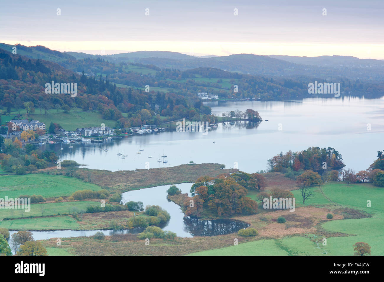 Waterhead bay hi-res stock photography and images - Alamy