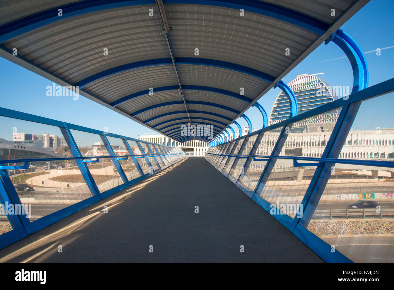Footbridge over A-1 freeway and La Vela building. Sanchinarro, Madrid ...