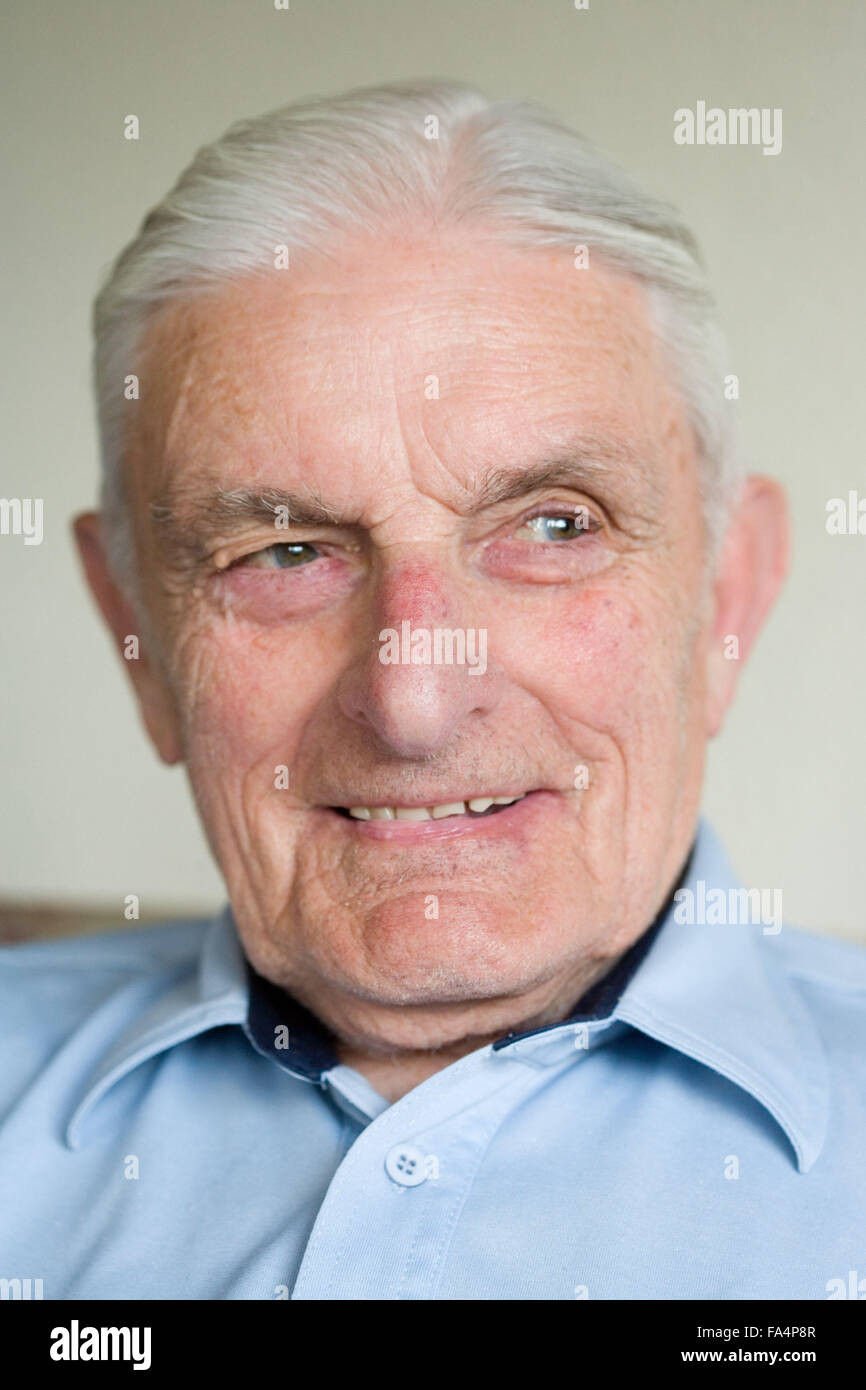 Portrait of an older man smiling Stock Photo - Alamy