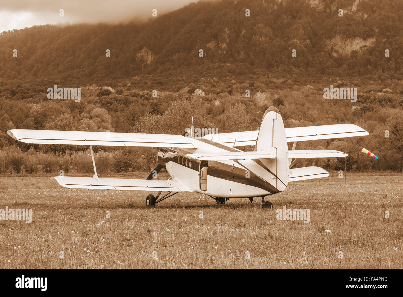 Retro aircraft hi-res stock photography and images - Alamy