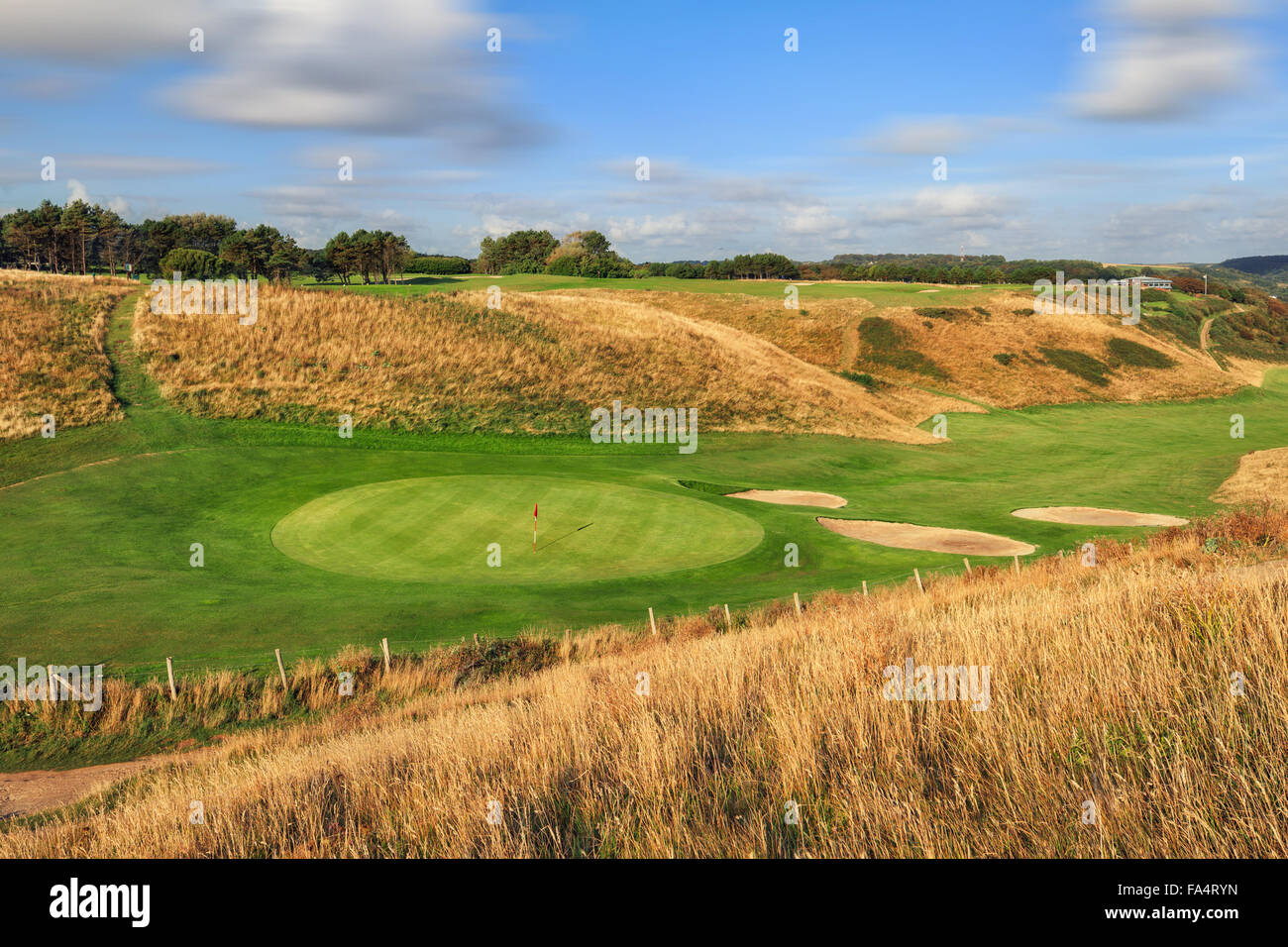 Golf field hi-res stock photography and images - Alamy