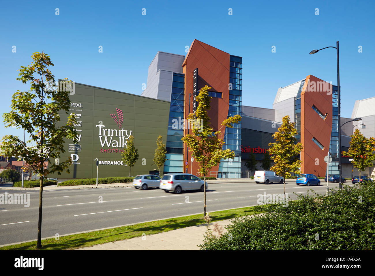 Exterior of Trinity Walk, Wakefield from Marsh Way Stock Photo - Alamy