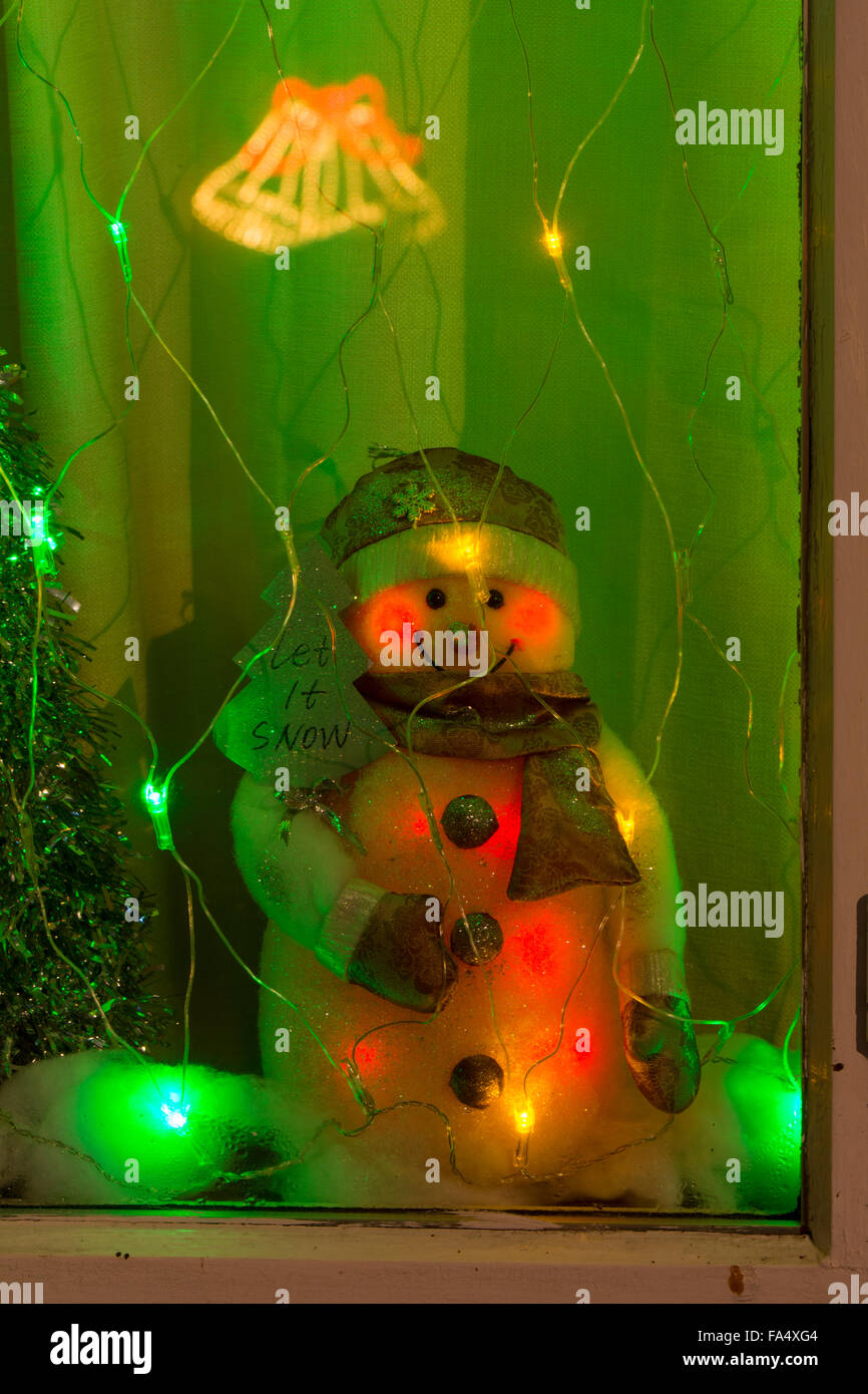 Snowman window display hi-res stock photography and images - Alamy