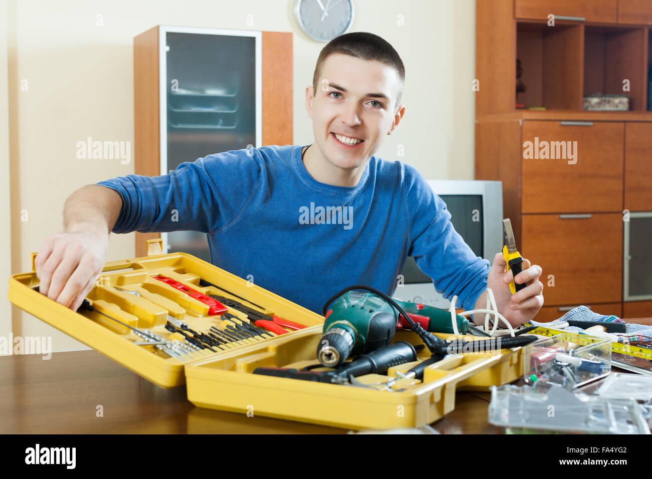 Work while doing something else hi-res stock photography and images - Alamy