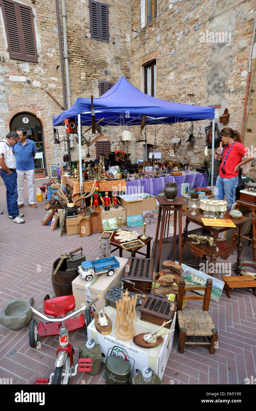 Italian antiques hi-res stock photography and images - Alamy