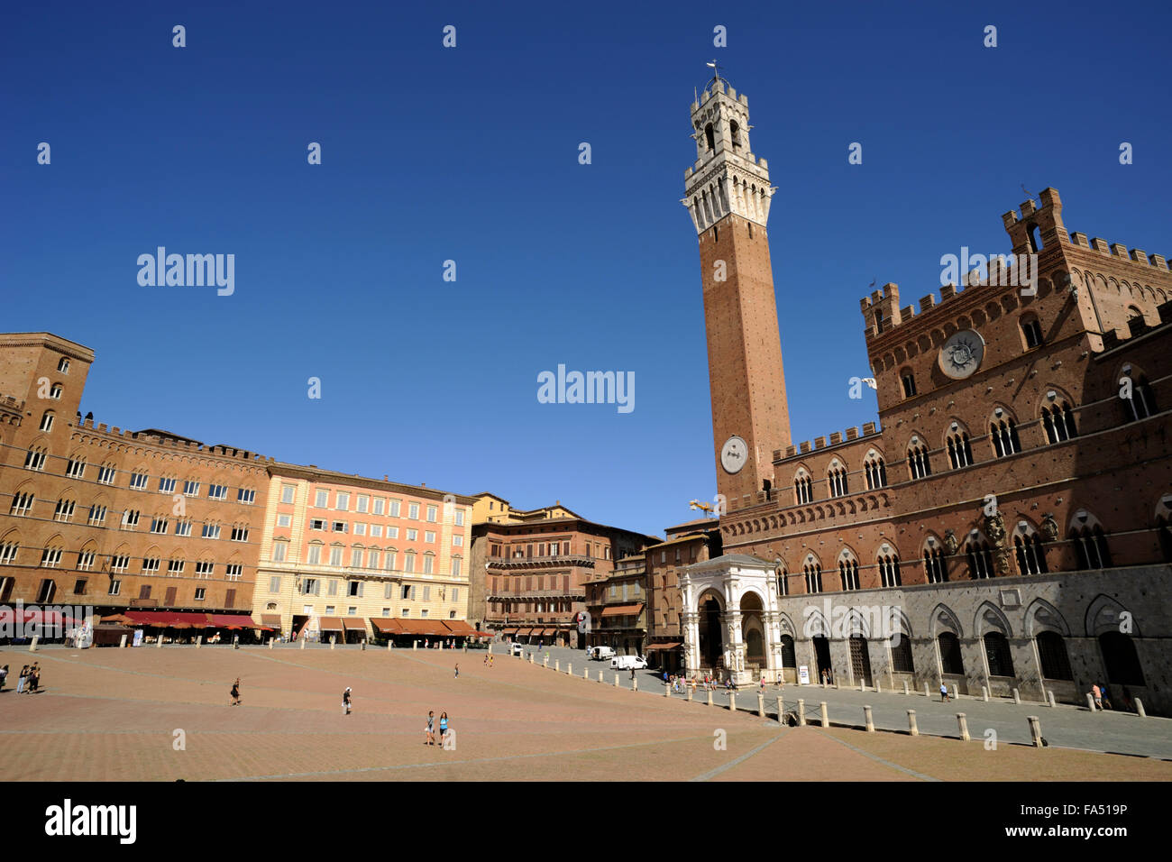Old buildings in piazza del campo in siena hi-res stock photography and ...