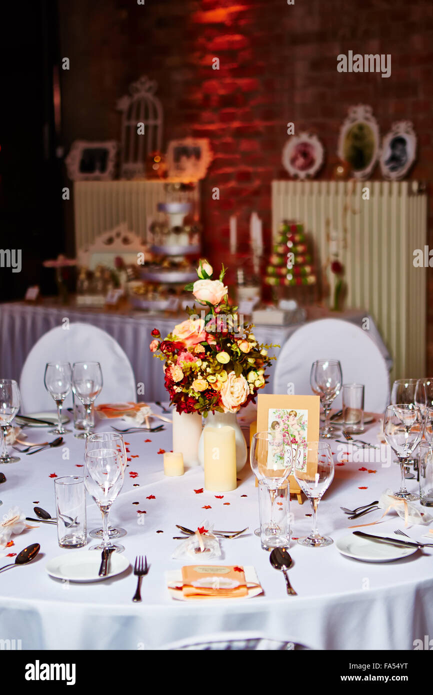 Table set for wedding Stock Photo - Alamy