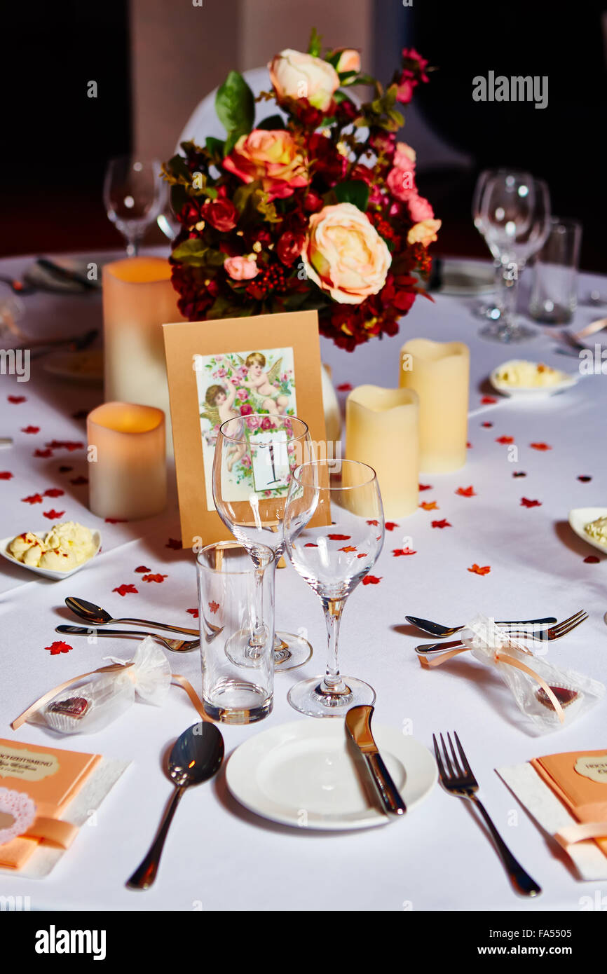 Table set for wedding Stock Photo - Alamy