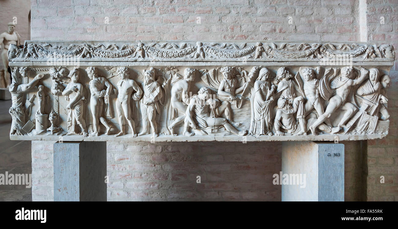 Mid-relief, Roman sarcophagus, Glyptothek, Munich, Bavaria, Germany ...