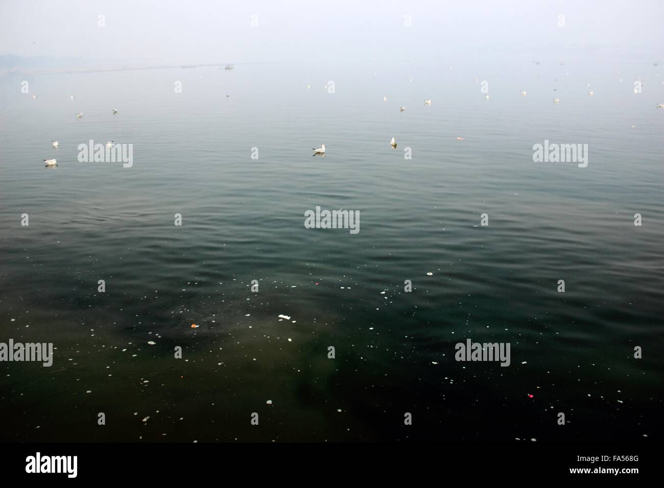 Allahabad, India. 21st Dec, 2015. View of Sangam, Allahabad. Triveni ...