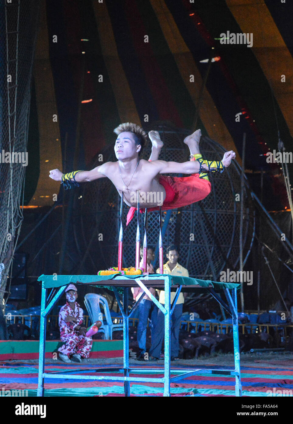 Crowd puller hi-res stock photography and images - Alamy