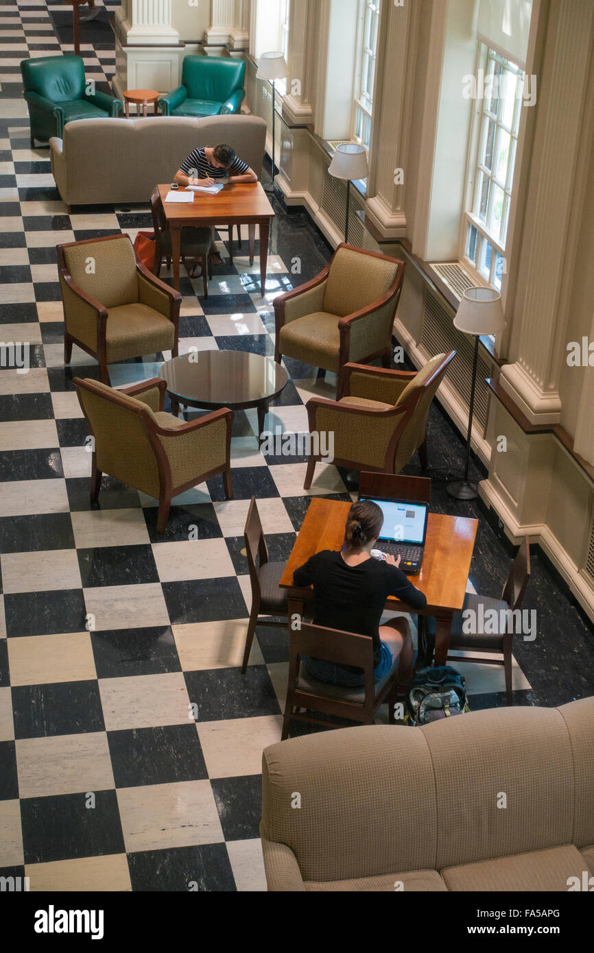 Baker Berry Library High Resolution Stock Photography and Images - Alamy
