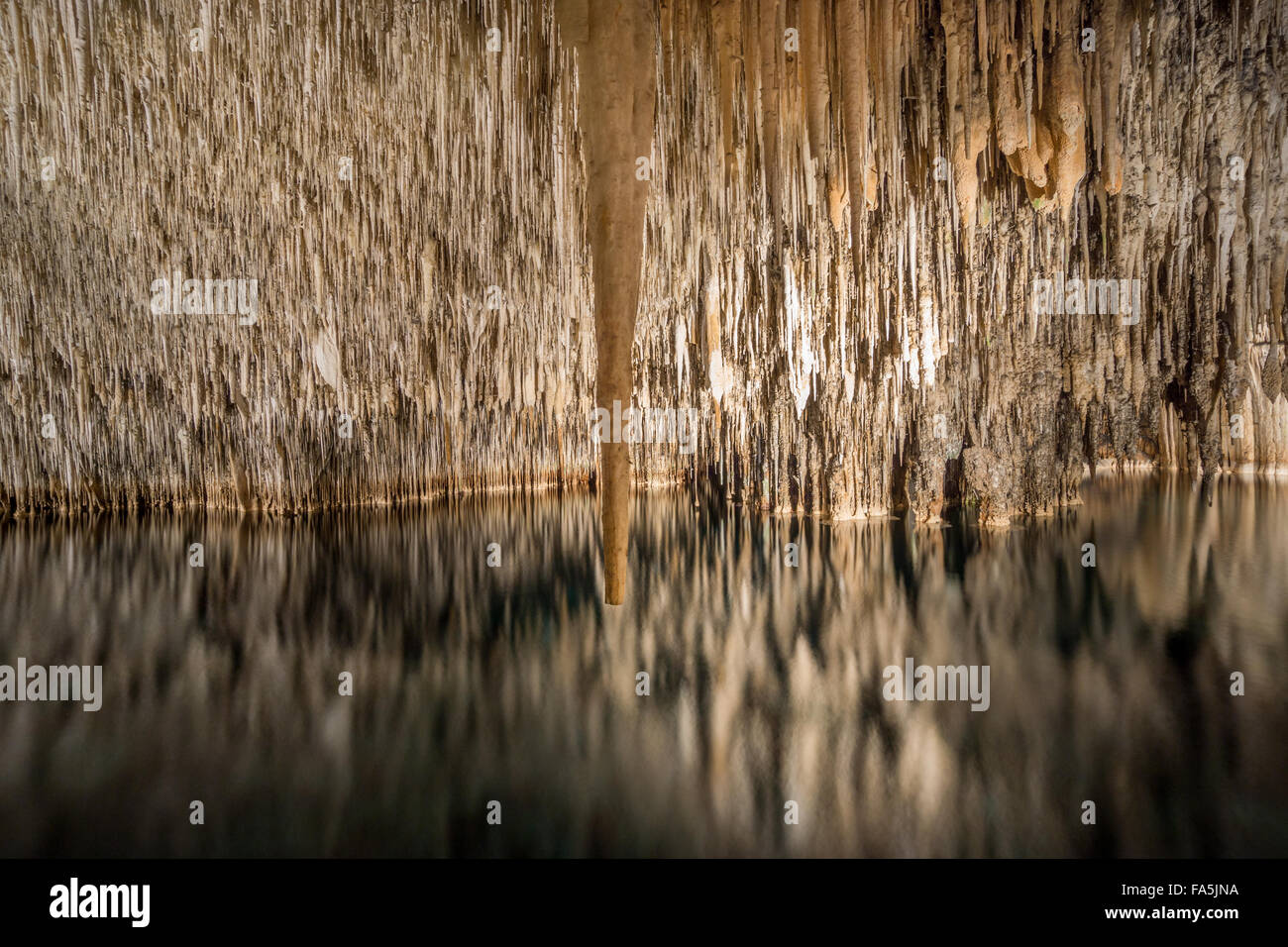 Cave with lake, stalactites and stalagmites, long exposure Stock Photo ...