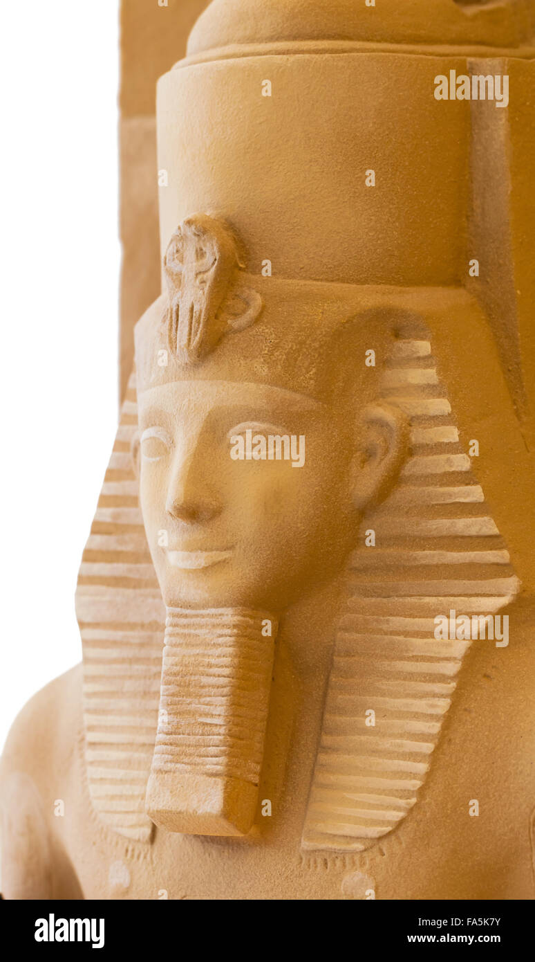 Old egyptian pharaoh statue hi-res stock photography and images - Alamy